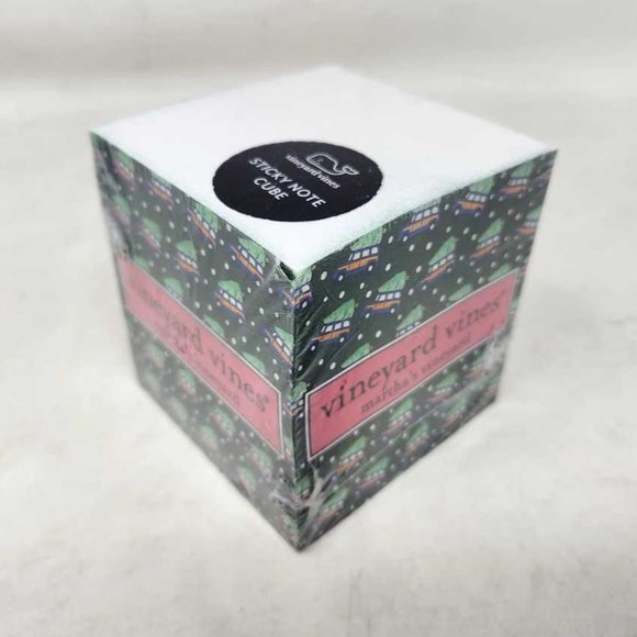 Vineyard Vines | Office | New Vineyard Vines Christmas Woody Station ...